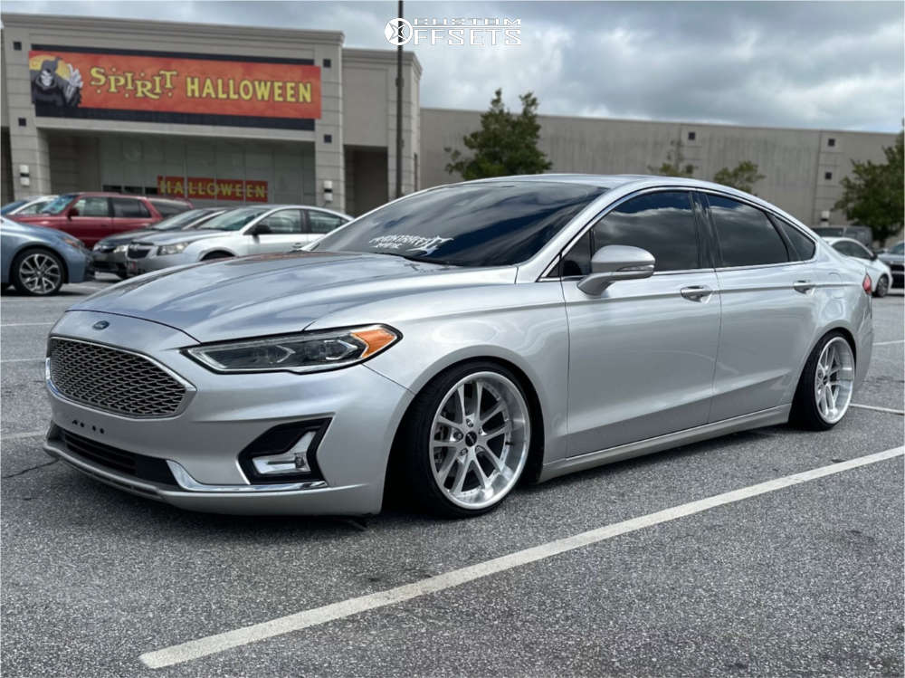 2019 Ford Fusion with 18x9.5 30 ARC Ar5 and 215/35R18 Lexani Lxuhp-207 ...
