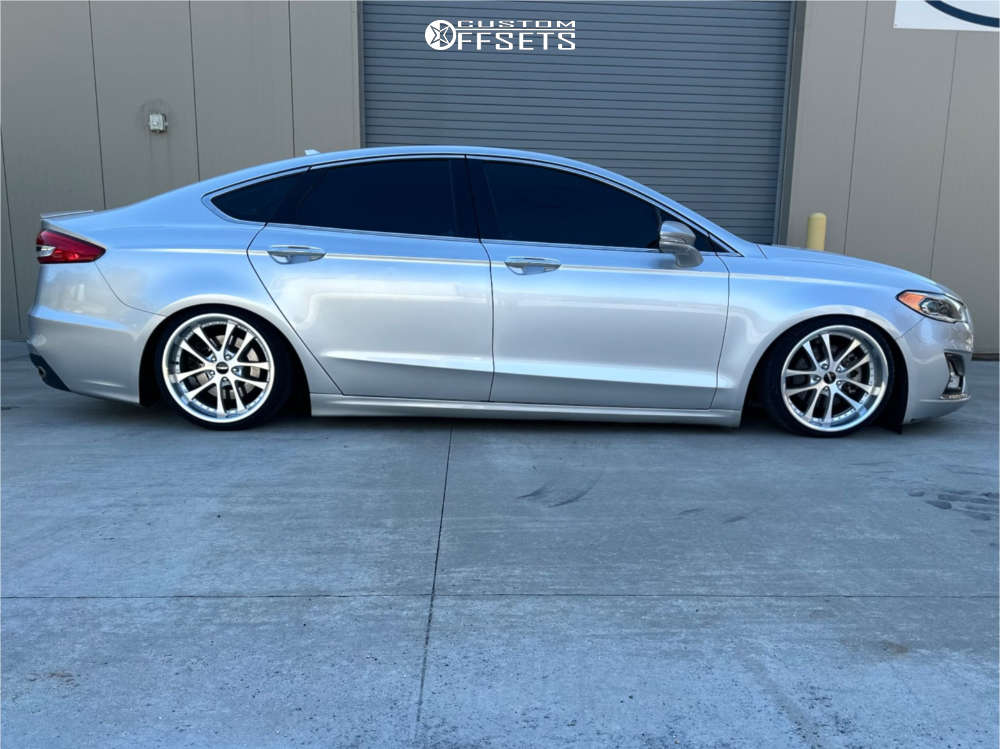 2019 Ford Fusion with 18x9.5 30 ARC Ar5 and 215/35R18 Lexani Lxuhp-207 ...