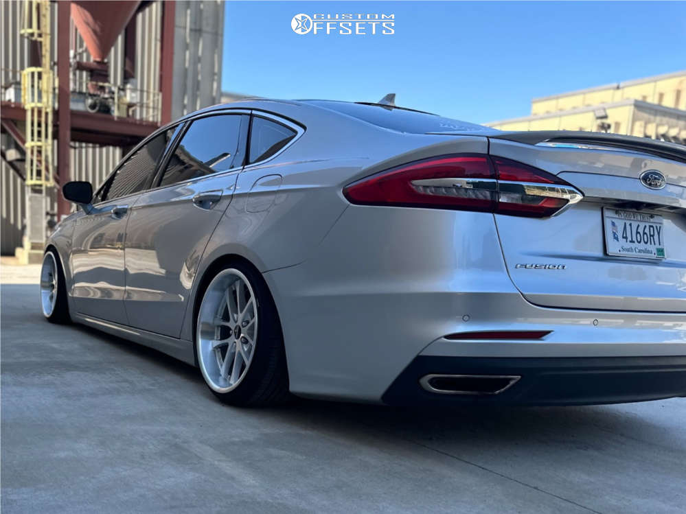2019 Ford Fusion with 18x9.5 30 ARC Ar5 and 215/35R18 Lexani Lxuhp-207 ...