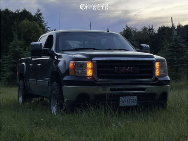 2009 GMC Sierra 1500 with 17x9 -12 American Racing Ar172 and 285/70R17 ...
