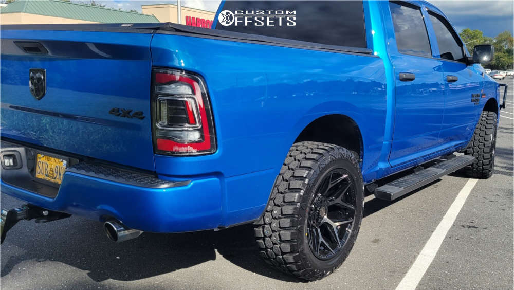 2019 Ram 1500 Classic with 20x10 -18 4Play 4p06 and 33/12.5R20 RBP ...