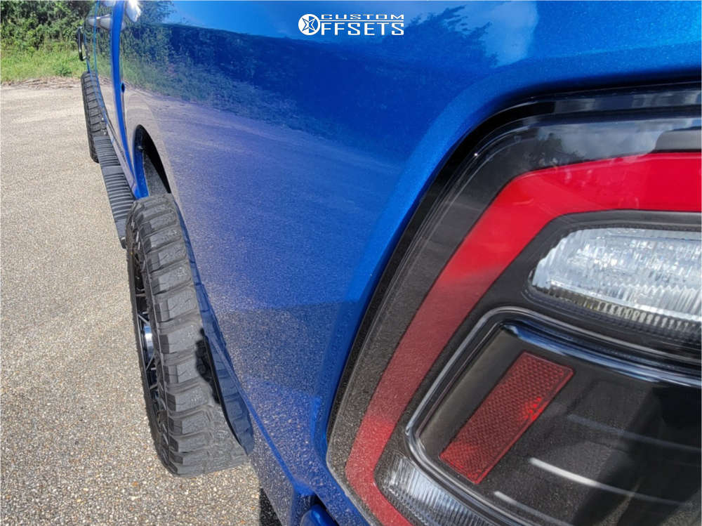 2019 Ram 1500 Classic with 20x10 -18 4Play 4p06 and 33/12.5R20 RBP ...