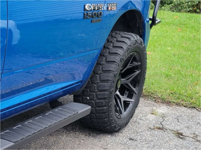 2019 Ram 1500 Classic with 20x10 -18 4Play 4p06 and 33/12.5R20 RBP ...