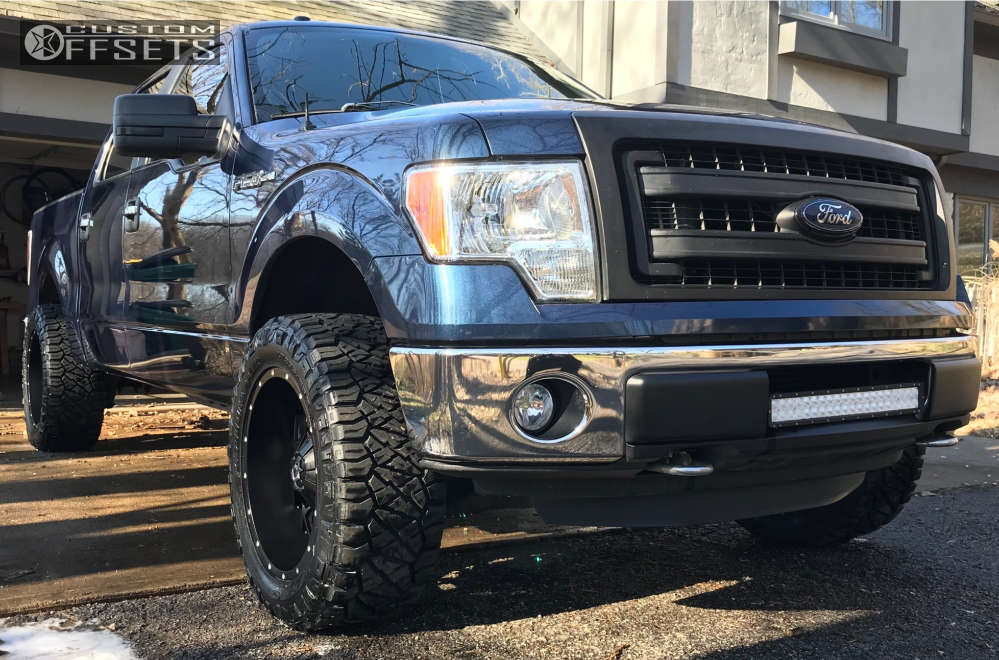 2013 Ford F-150 with 20x10 -19 Dropstars 645b and 33/12.5R20 Nitto ...