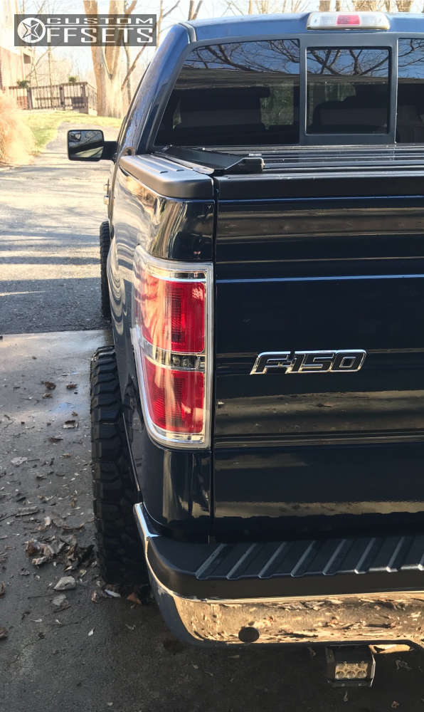 2013 Ford F-150 with 20x10 -19 Dropstars 645b and 33/12.5R20 Nitto ...