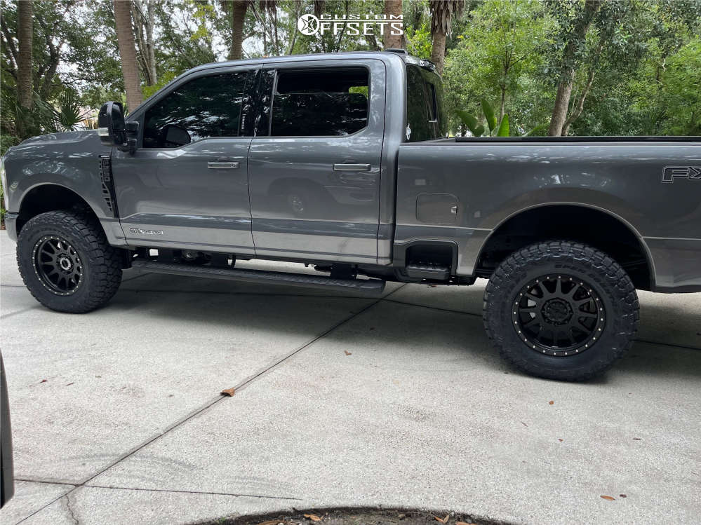 2024 Ford F-250 Super Duty with 20x9 -12 Method Nv and 37/12.5R20 Toyo ...