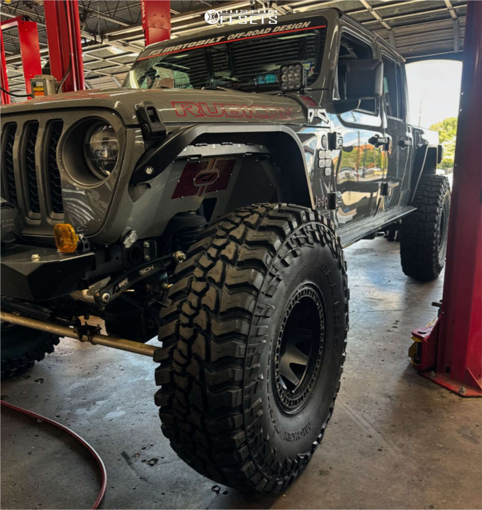 2021 Jeep Gladiator with 17x9 -44 Method Mr108 and 42/13.5R17 Mickey ...