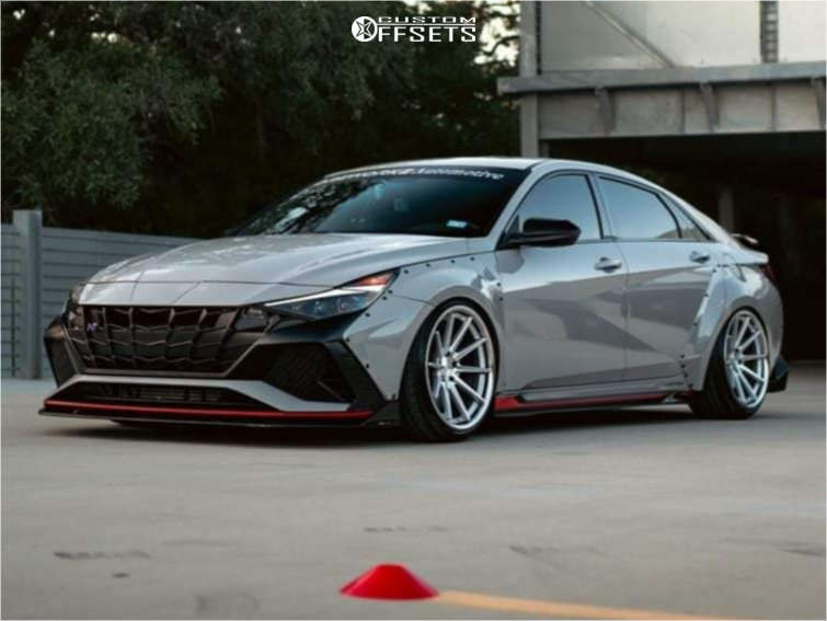 2023 Hyundai Elantra N with 19x10.5 25 Ferrada Fr4 and 245/35R19 Lexani ...