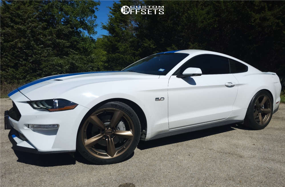 2020 Ford Mustang with 20x9.5 32 American Racing Ttf and 285/35R20 ...