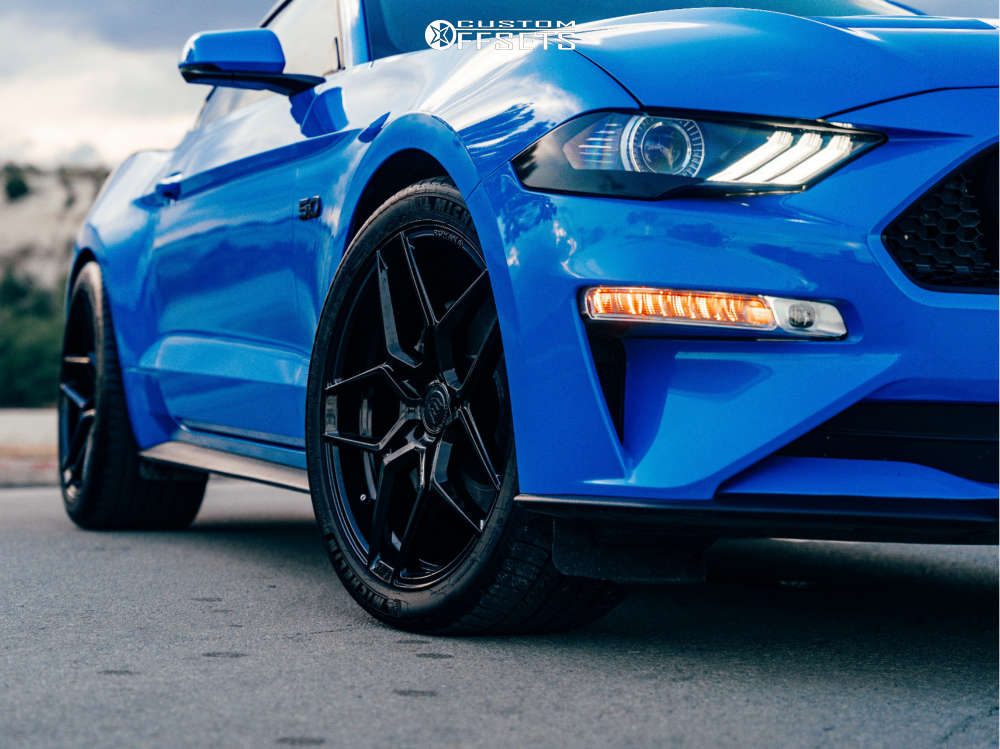 2023 Ford Mustang with 20x9 22 Rohana Rfx11 and 275/35R20 Michelin ...