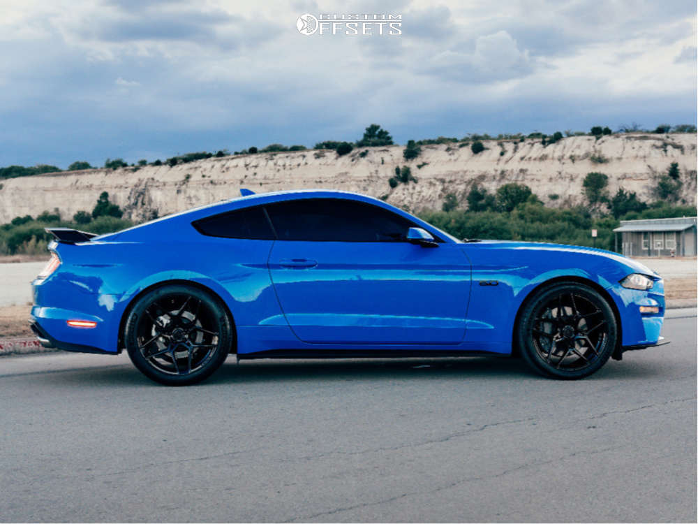 2023 Ford Mustang with 20x9 22 Rohana Rfx11 and 275/35R20 Michelin ...
