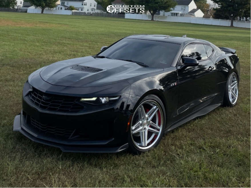 2020 Chevrolet Camaro with 20x10 28 Ferrada Cm1 and 265/40R20 Atturo ...