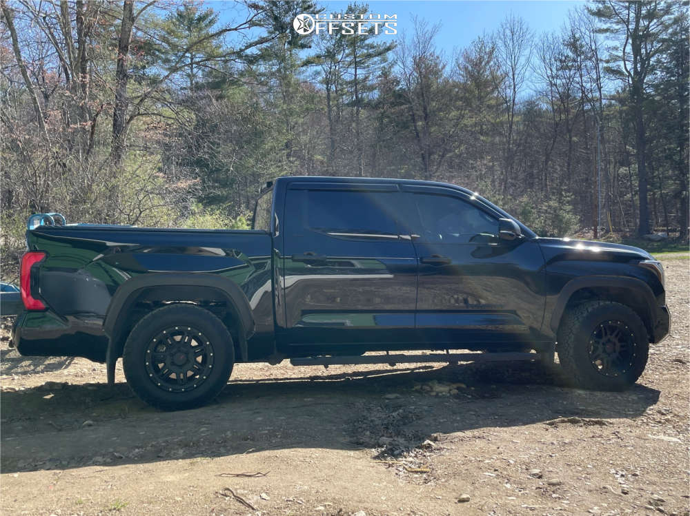 2023 Toyota Tundra with 18x9 12 DX4 Rebel and 265/75R18 Venom Power ...