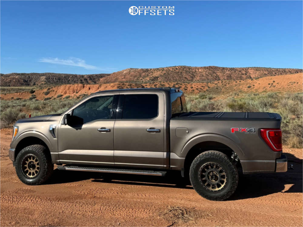 2022 Ford F-150 with 18x9 18 Method MR305 and 285/65R18 Nitto Ridge ...