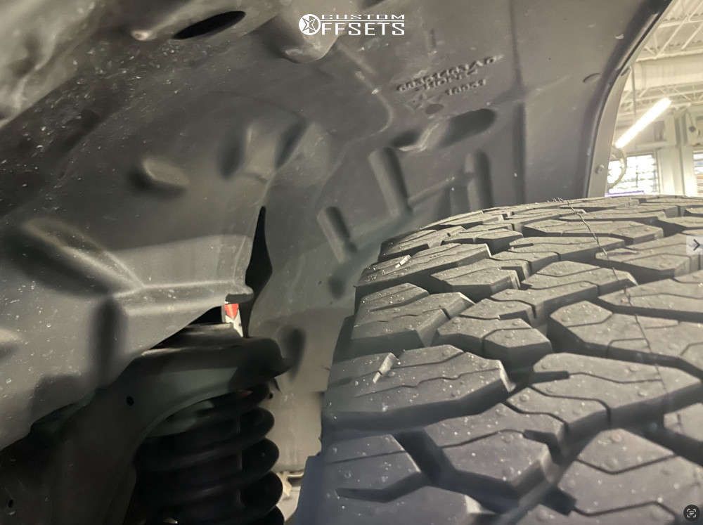 2021 Jeep Gladiator with 17x8.5 25 Method Mr703 and 315/70R17 ...