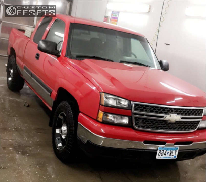 2006 Chevrolet Silverado 1500 with 18x9 -12 XD Spy and 275/65R18 ...