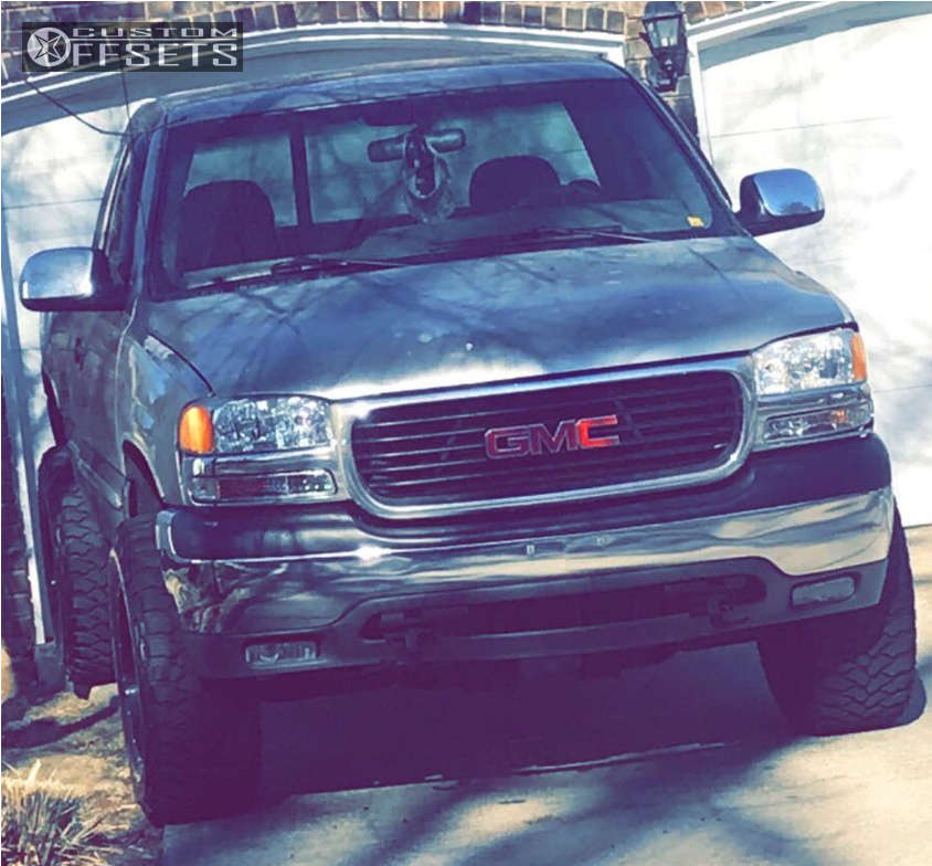 1999 GMC Sierra 1500 with 18x10 -24 Moto Metal Mo962 and 285/65R18 RBP ...