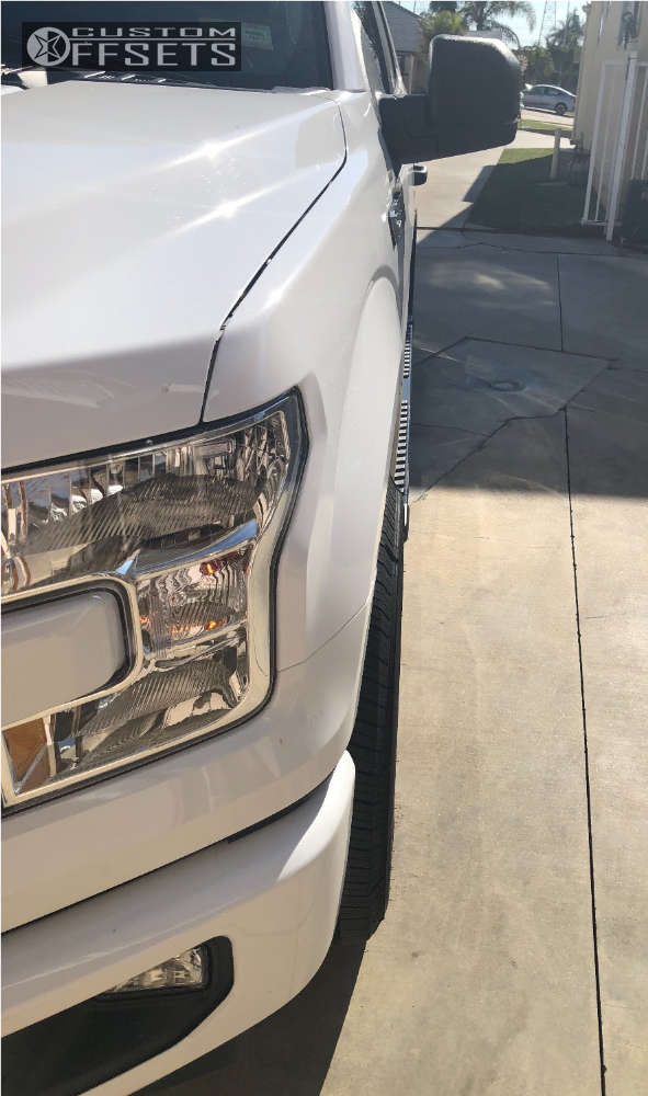 2017 Ford F-150 with 20x9 18 Helo He901 and 275/55R20 Michelin Ltx M/s ...