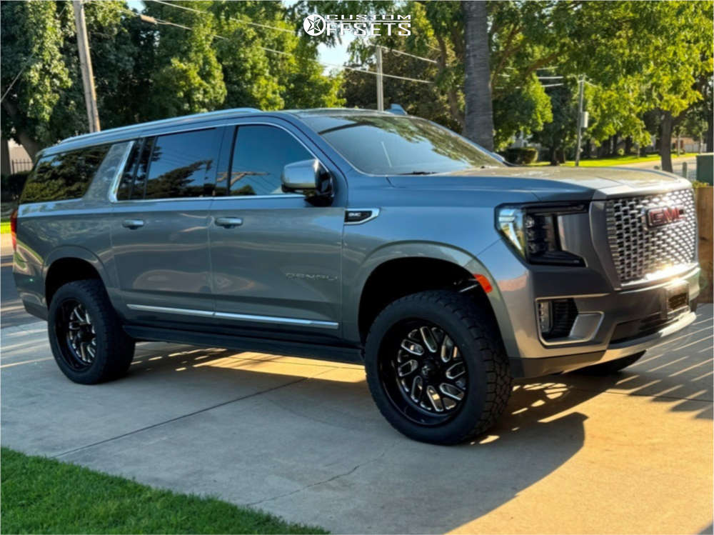 2021 GMC Yukon XL with 22x10 -25 Fuel Forged Ff29 and 305/45R22 Toyo ...