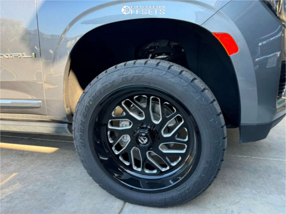 2021 GMC Yukon XL with 22x10 -25 Fuel Forged Ff29 and 305/45R22 Toyo ...