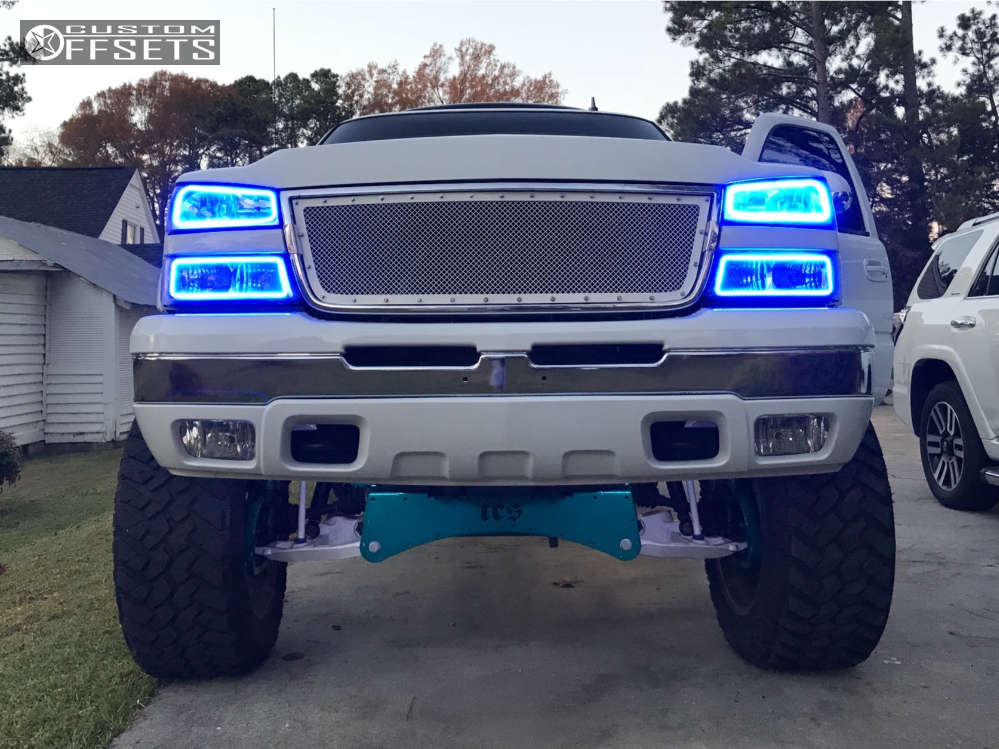 2006 Chevrolet Silverado 1500 with 26x10 27 Replica A04 and 37/13.5R26 ...