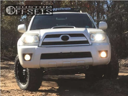 2008 Toyota 4Runner with 18x9 -12 Fuel 538 and 305/60R18 Mastercraft ...