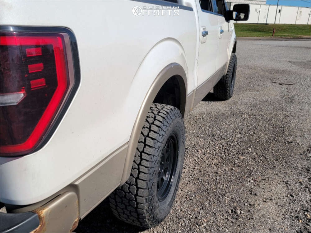 2012 Ford F-150 with 17x8.5 0 Method Mr316 and 285/70R17 Cooper ...