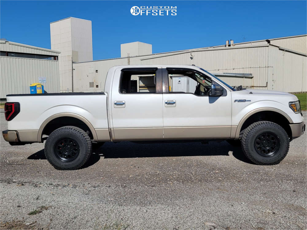 2012 Ford F-150 with 17x8.5 0 Method Mr316 and 285/70R17 Cooper ...