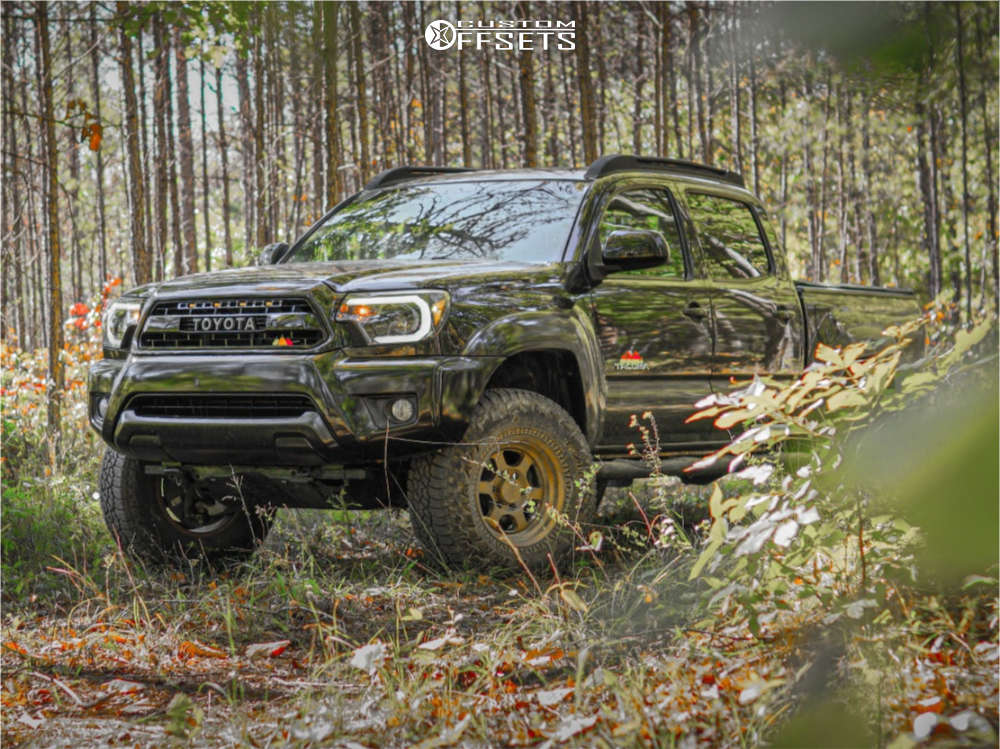 2013 Toyota Tacoma with 16x8 -10 9SiX9 Six-1 Deep and 265/75R16 Falken ...