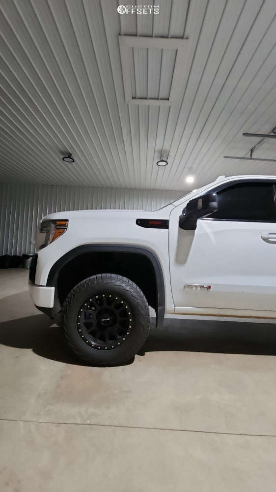 2019 GMC Sierra 1500 with 18x9 -12 Method MR305 and 285/65R18 Falken ...