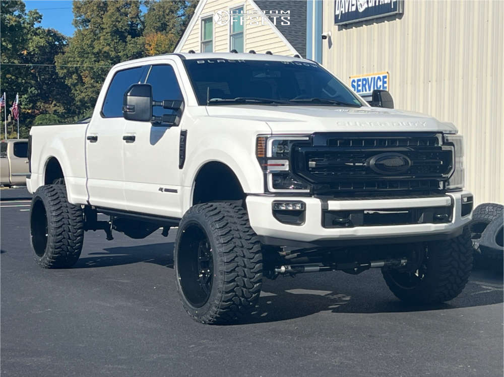 2022 Ford F-250 Super Duty with 24x14 -76 TIS 560b and 37/13.5R24 TIS ...