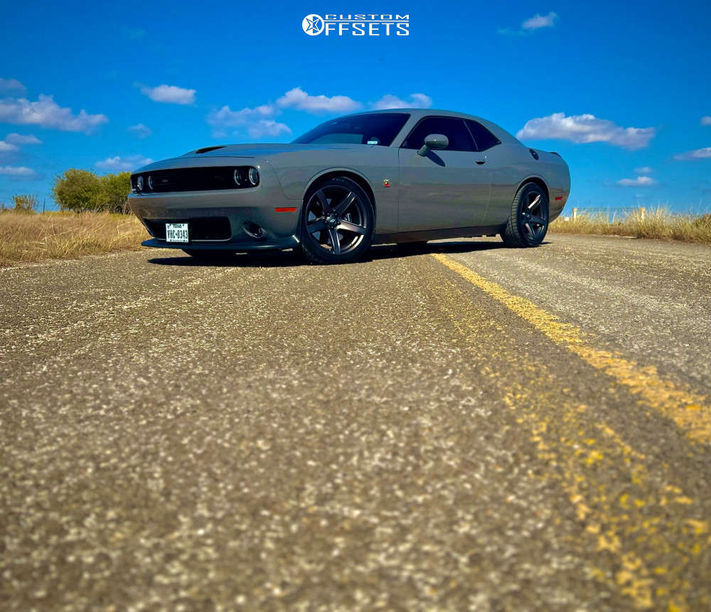 2023 Dodge Challenger with 20x9.5 19 4Play OE Wheels Dg22 and 275/40R20 ...