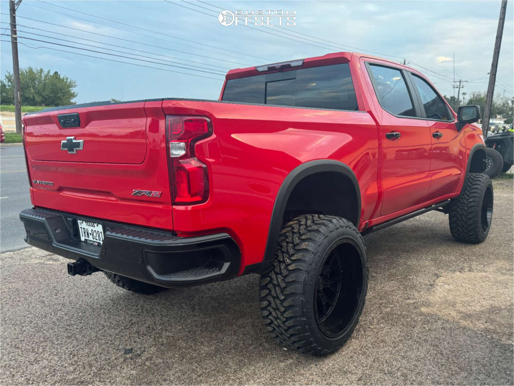2024 Chevrolet Silverado 1500 with 24x14 -76 TIS 560b and 37/13.5R24 ...
