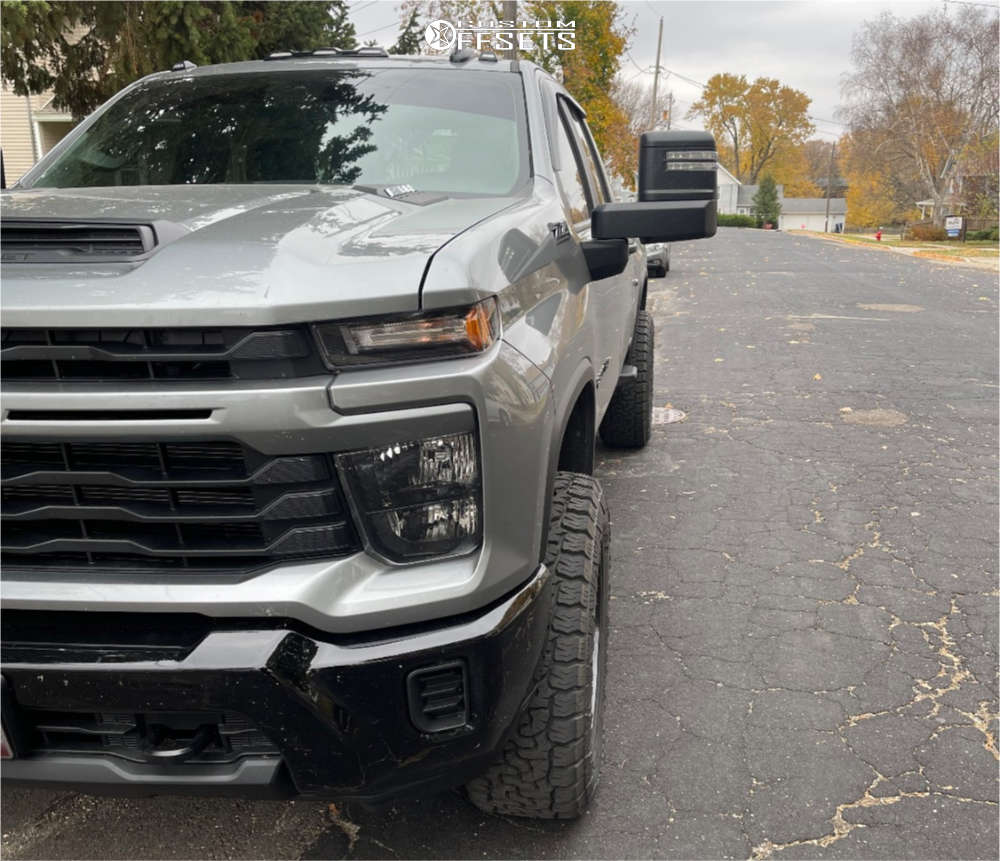 2024 Chevrolet Silverado 2500 HD with 20x10 -19 TIS 547b and 35/12.5R20 ...