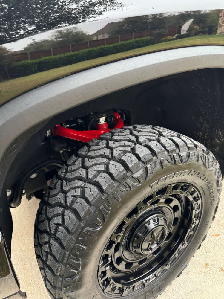 2024 Chevrolet Silverado 2500 HD with 20x9 1 XD Xd869 and 35/11.5R20 ...