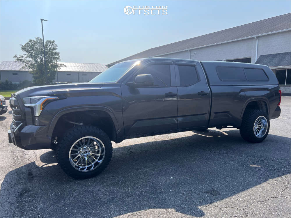 2024 Toyota Tundra with 20x12 -44 Gear Off-Road 764c and 33/12.5R20 ...