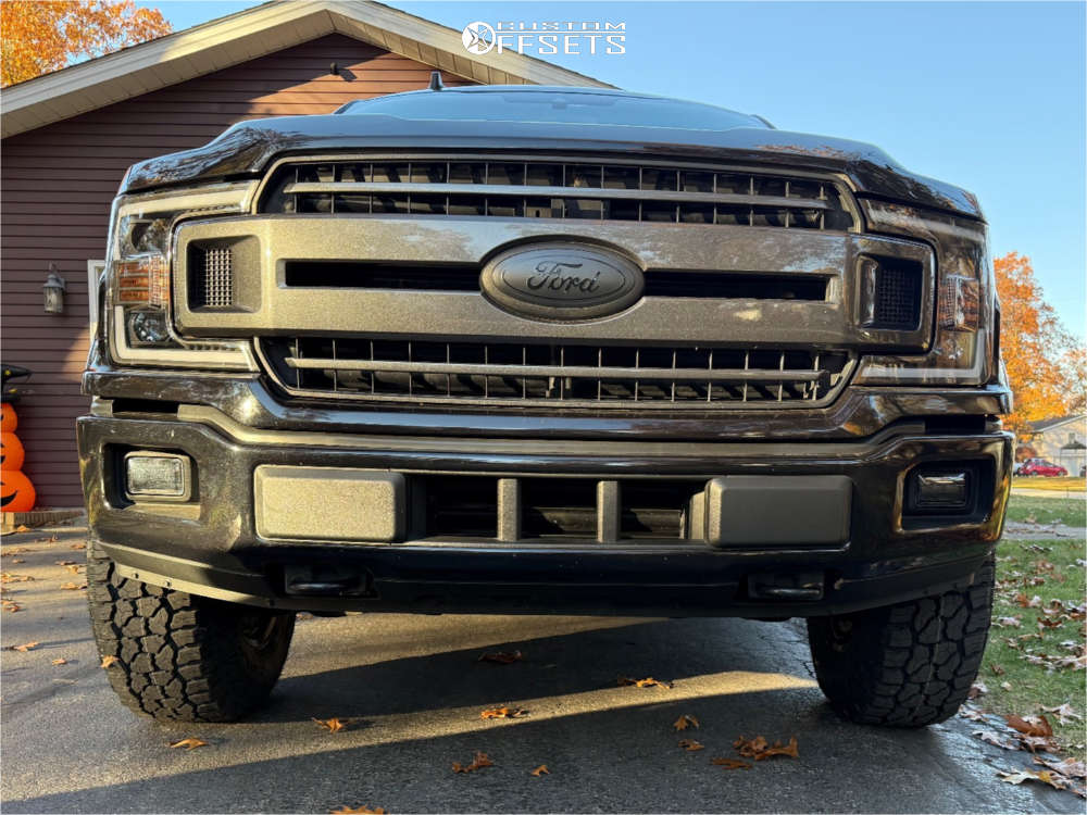 2019 Ford F-150 with 17x9 12 G-FX Tr-26 and 285/75R17 Falken Wildpeak ...