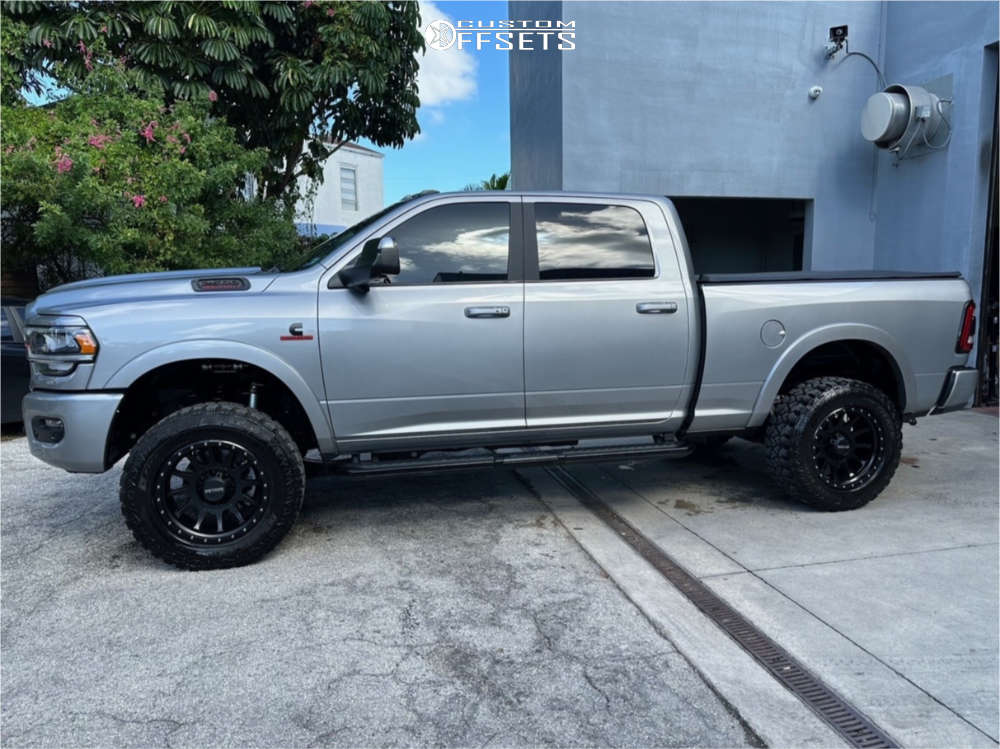 2022 Ram 2500 with 20x10 -24 Method NV and 35/12.5R20 Fierce Attitude ...