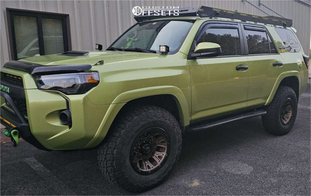 2022 Toyota 4Runner with 17x9 -12 Fuel D826 and 285/75R17 Falken ...
