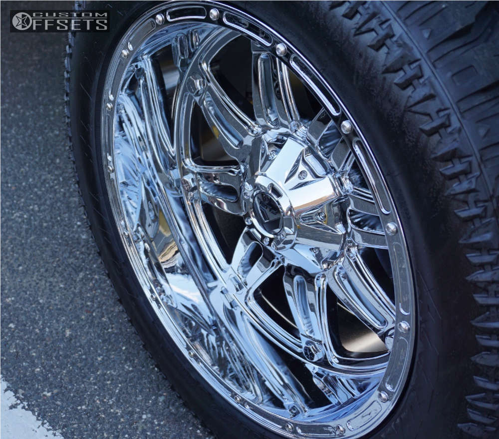 2008 HUMMER H3 with 22x11 -24 Fuel Hostage and 325/50R22 Atturo Trail ...