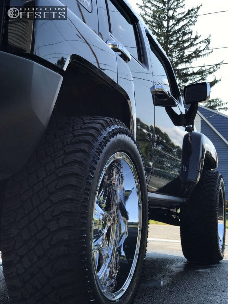 2008 HUMMER H3 with 22x11 -24 Fuel Hostage and 325/50R22 Atturo Trail ...