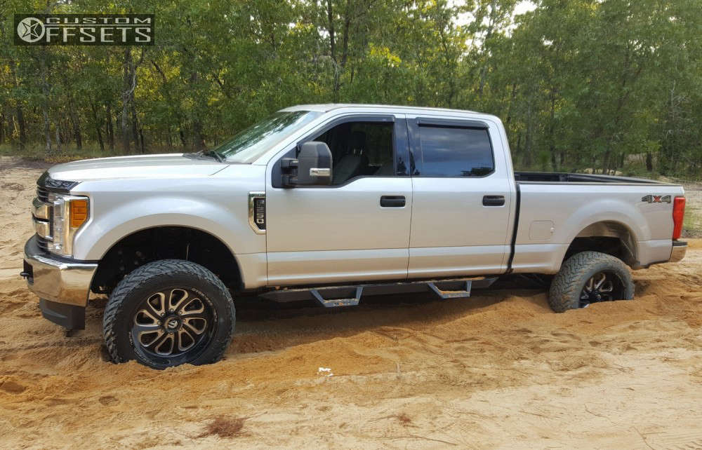 2017 Ford F-250 Super Duty with 22x10 -18 Fuel Flow and 35/12.5R22 Fuel ...