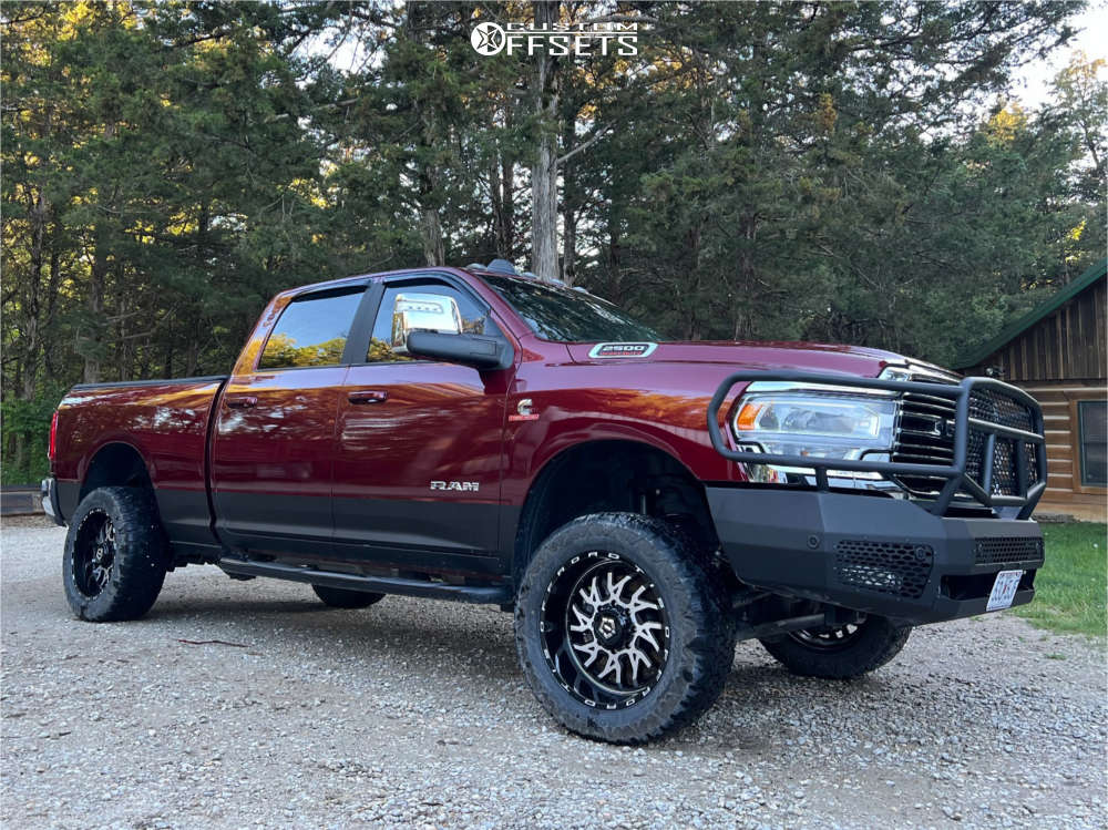 2023 Ram 2500 with 20x10 -25 TIS 544mb and 33/12.5R20 AMP Pro At and ...