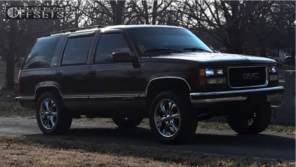 1998 GMC Yukon with 20x8.5 40 VooDoo 407 and 295/60R20 Nitto Terra ...