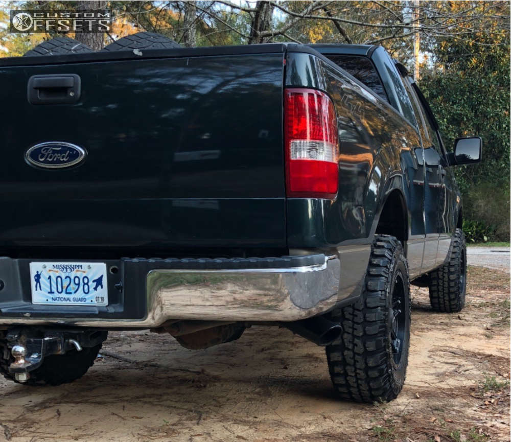 2004 Ford F-150 with 17x9 25 Ultra Mongoose and 265/70R17 Federal ...