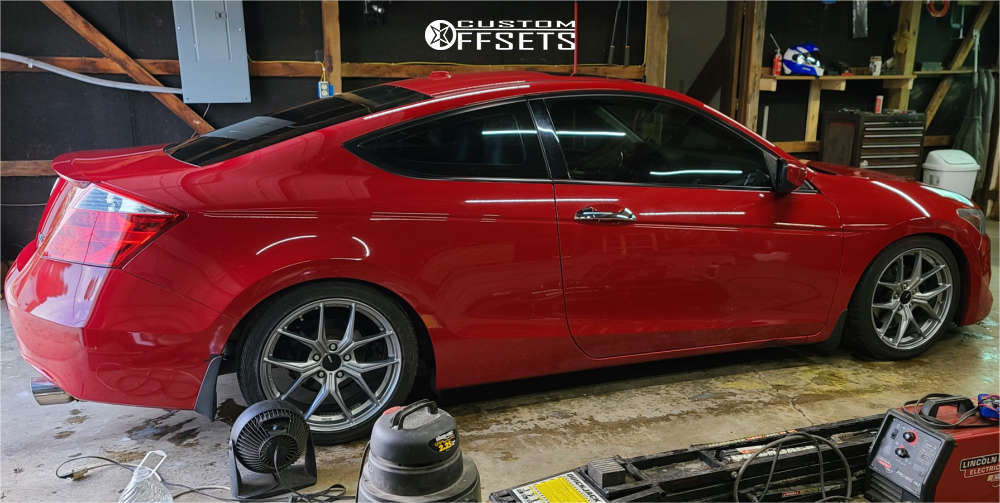 2009 Honda Accord with 18x8.5 38 Enkei Tsr-x and 235/40R18 Continental ...
