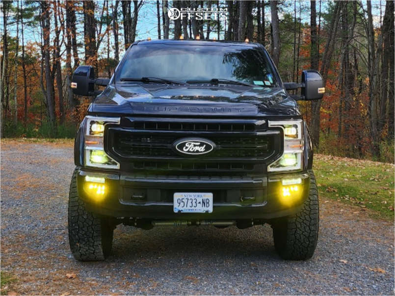 2022 Ford F-250 Super Duty with 18x9.5 -18 Black Rhino Arsenal and 37/ ...