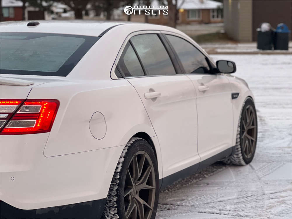 2013 Ford Taurus with 20x9 25 Verde Axis and 275/40R20 Nokian ...