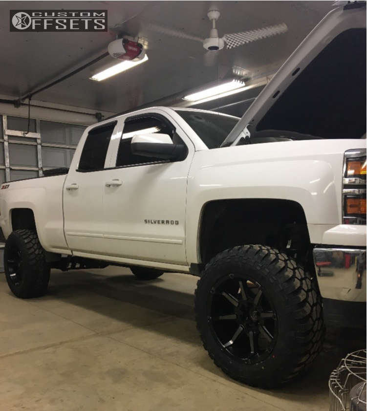2015 Chevrolet Silverado 1500 with 20x10 -24 Fuel Coupler and 35/12 ...