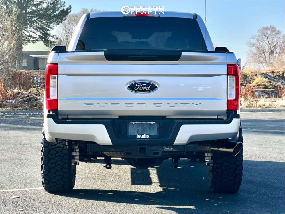 2019 Ford F-250 Super Duty with 20x10 -18 Fuel Contra and 35/12.5R20 ...